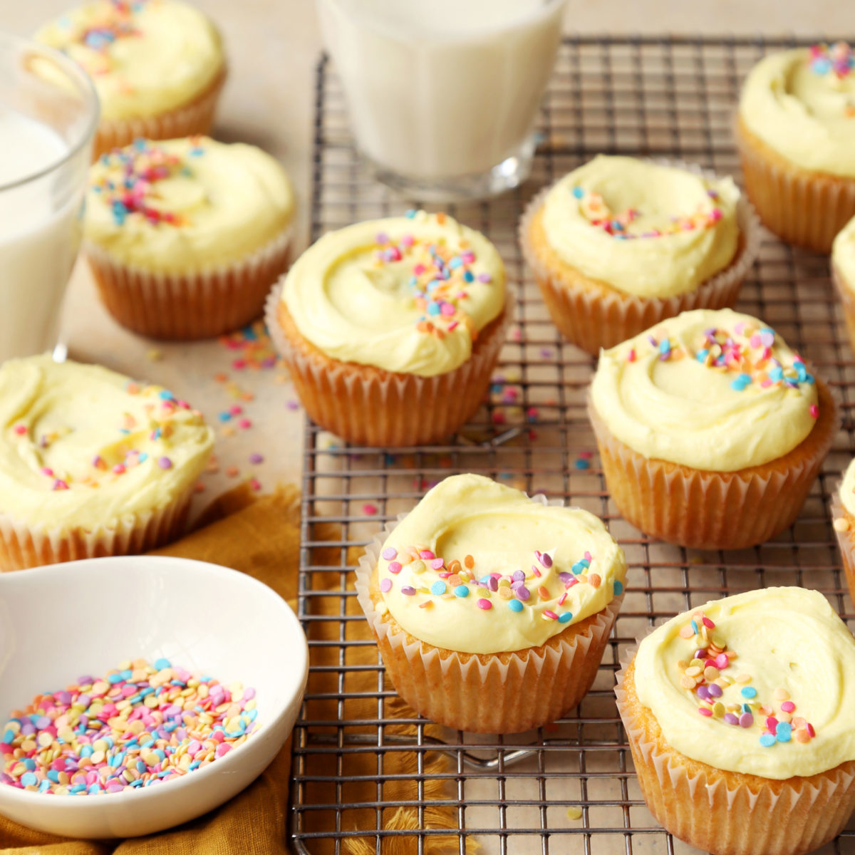 Double Vanilla Cupcakes